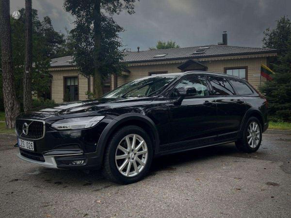 Melns Volvo V90 2017 Viļņa, ar dzinēja tilpumu 2.00 L un nobraukumu 225 tūkst. km par 22900 €, foto 3 vietnē AUTOMOTO.COM.LV