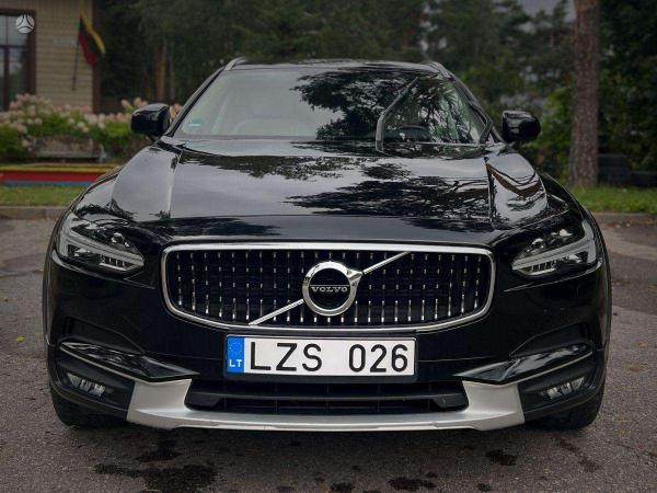 Melns Volvo V90 2017 Viļņa, ar dzinēja tilpumu 2.00 L un nobraukumu 225 tūkst. km par 22900 €, foto 5 vietnē AUTOMOTO.COM.LV