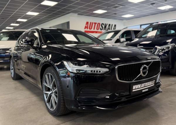 Black Volvo V90 2017 in Klaipeda, with an engine capacity of 1.97 L and mileage of 264 thousand km for 17900 €, photo 1 on AUTOMOTO.COM.LV