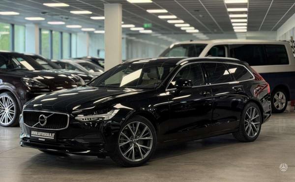 Black Volvo V90 2017 in Klaipeda, with an engine capacity of 1.97 L and mileage of 264 thousand km for 17900 €, photo 3 on AUTOMOTO.COM.LV