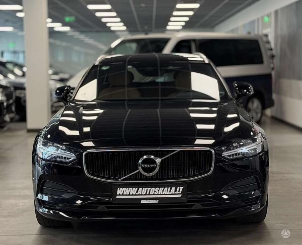 Black Volvo V90 2017 in Klaipeda, with an engine capacity of 1.97 L and mileage of 264 thousand km for 17900 €, photo 5 on AUTOMOTO.COM.LV