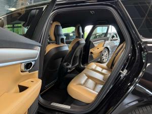 Melns Volvo V90 2017 Klaipėda, ar dzinēja tilpumu 1.97 L un nobraukumu 264 tūkst. km par 17900 €, foto 9 vietnē AUTOMOTO.COM.LV