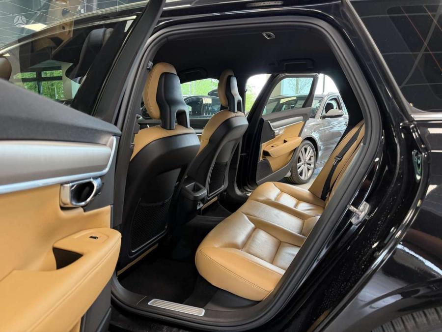 Melns Volvo V90 2017 Klaipėda, ar dzinēja tilpumu 1.97 L un nobraukumu 264 tūkst. km par 17900 €, foto 9 vietnē AUTOMOTO.COM.LV