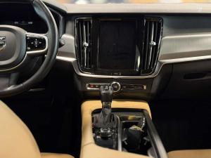 Melns Volvo V90 2017 Klaipėda, ar dzinēja tilpumu 1.97 L un nobraukumu 264 tūkst. km par 17900 €, foto 15 vietnē AUTOMOTO.COM.LV