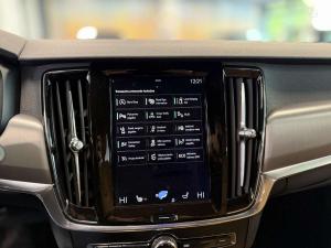 Melns Volvo V90 2017 Klaipėda, ar dzinēja tilpumu 1.97 L un nobraukumu 264 tūkst. km par 17900 €, foto 17 vietnē AUTOMOTO.COM.LV