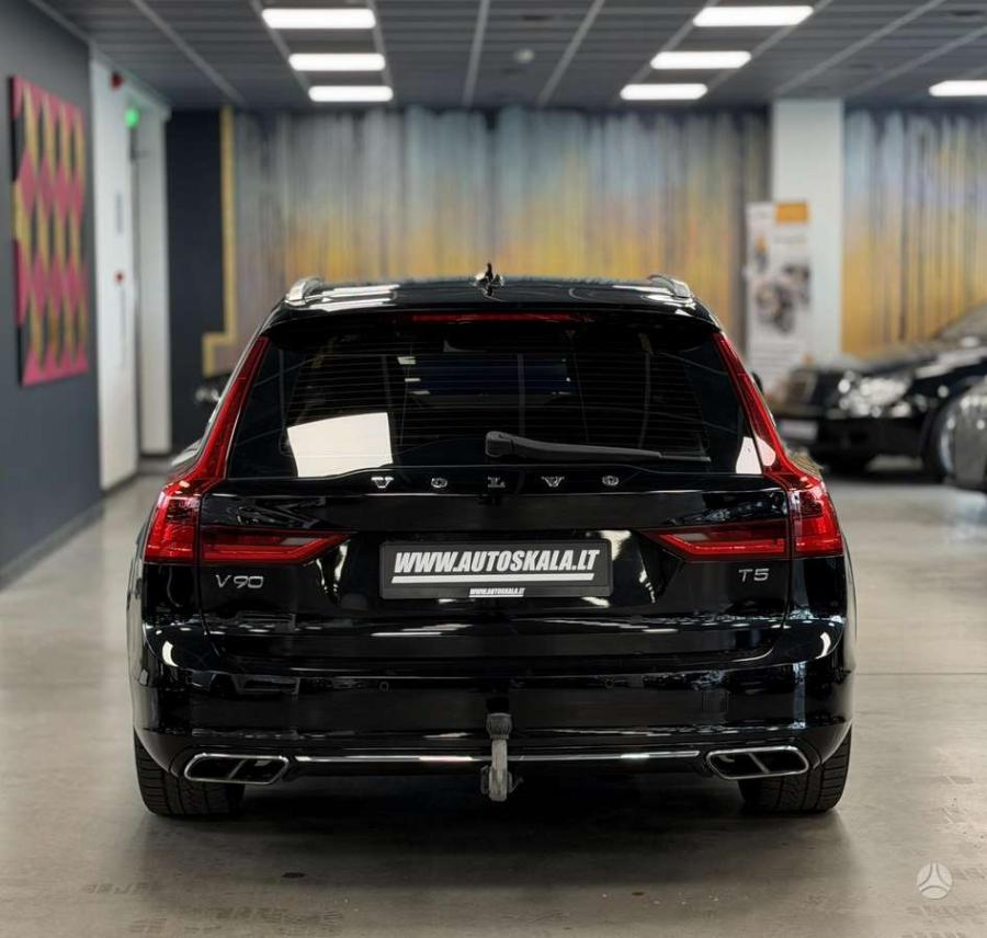 Melns Volvo V90 2017 Klaipėda, ar dzinēja tilpumu 1.97 L un nobraukumu 264 tūkst. km par 17900 €, foto 22 vietnē AUTOMOTO.COM.LV