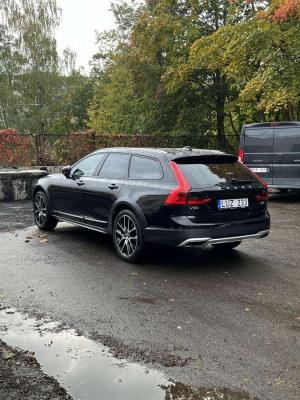 Черный Вольво В90 2017 в Вильнюс, объемом двигателя 1.97 л и пробегом 159 тыс. км за 24900 €, фото 7 на AUTOMOTO.COM.LV