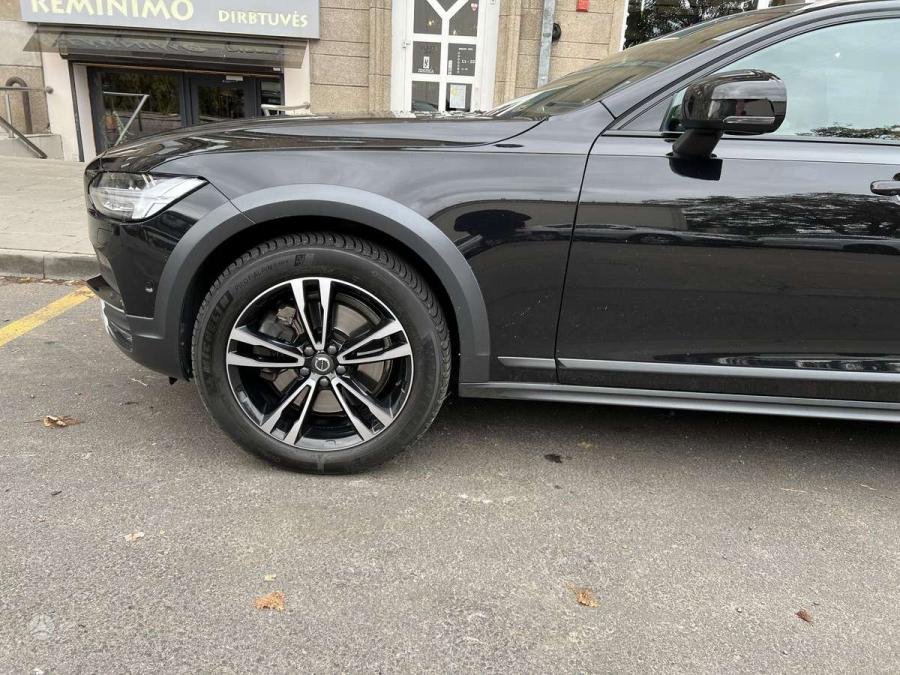 Черный Вольво В90 2017 в Вильнюс, объемом двигателя 1.97 л и пробегом 159 тыс. км за 24900 €, фото 16 на AUTOMOTO.COM.LV
