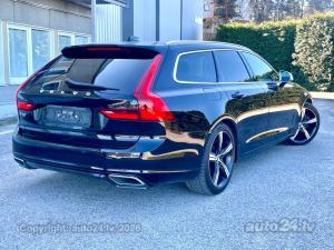Black Volvo V90 2017 in Tallinn, with an engine capacity of 2.00 L and mileage of 272 thousand km for 16800 €, photo 3 on AUTOMOTO.COM.LV