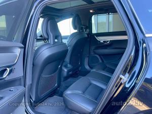 Black Volvo V90 2017 in Tallinn, with an engine capacity of 2.00 L and mileage of 272 thousand km for 16800 €, photo 9 on AUTOMOTO.COM.LV