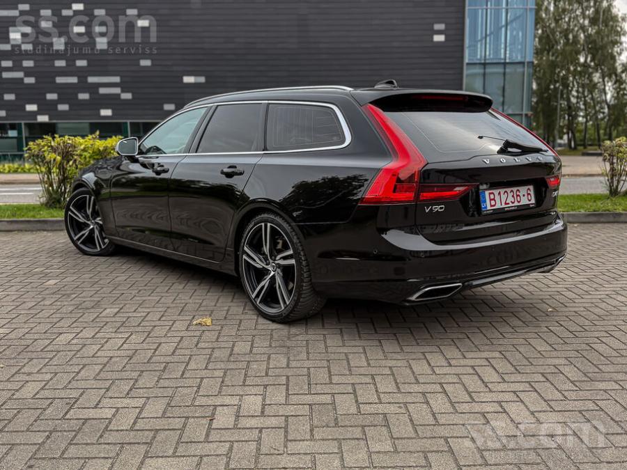 Melns Volvo V90 2017 Jelgava, ar dzinēja tilpumu 2.00 L un nobraukumu 198 tūkst. km par 17900 €, foto 6 vietnē AUTOMOTO.COM.LV