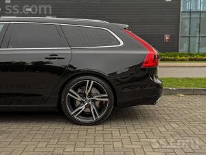 Melns Volvo V90 2017 Jelgava, ar dzinēja tilpumu 2.00 L un nobraukumu 198 tūkst. km par 17900 €, foto 12 vietnē AUTOMOTO.COM.LV