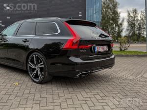 Melns Volvo V90 2017 Jelgava, ar dzinēja tilpumu 2.00 L un nobraukumu 198 tūkst. km par 17900 €, foto 14 vietnē AUTOMOTO.COM.LV