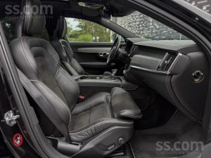 Melns Volvo V90 2017 Jelgava, ar dzinēja tilpumu 2.00 L un nobraukumu 198 tūkst. km par 17900 €, foto 17 vietnē AUTOMOTO.COM.LV