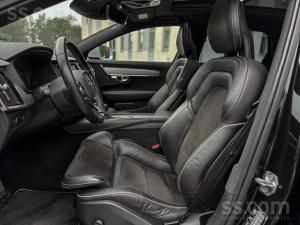 Melns Volvo V90 2017 Jelgava, ar dzinēja tilpumu 2.00 L un nobraukumu 198 tūkst. km par 17900 €, foto 21 vietnē AUTOMOTO.COM.LV