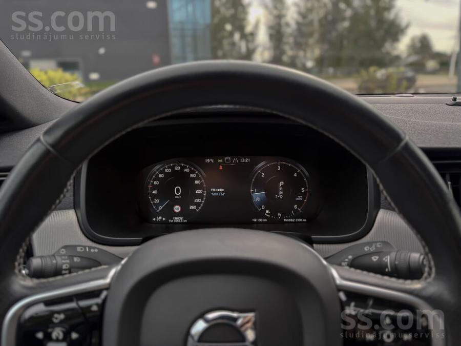 Melns Volvo V90 2017 Jelgava, ar dzinēja tilpumu 2.00 L un nobraukumu 198 tūkst. km par 17900 €, foto 25 vietnē AUTOMOTO.COM.LV