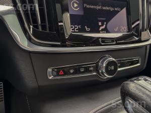 Melns Volvo V90 2017 Jelgava, ar dzinēja tilpumu 2.00 L un nobraukumu 198 tūkst. km par 17900 €, foto 28 vietnē AUTOMOTO.COM.LV