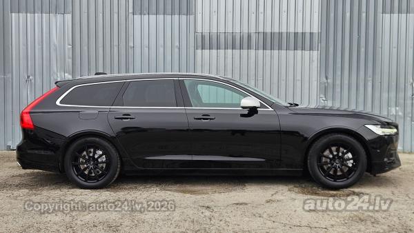 Black Volvo V90 2017 in Tallinn, with an engine capacity of 2.00 L and mileage of 226 thousand km for 14790 €, photo 7 on AUTOMOTO.COM.LV