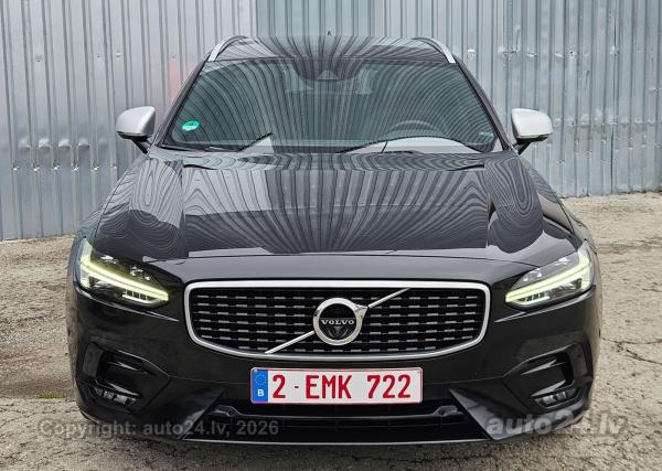 Black Volvo V90 2017 in Tallinn, with an engine capacity of 2.00 L and mileage of 226 thousand km for 14790 €, photo 8 on AUTOMOTO.COM.LV