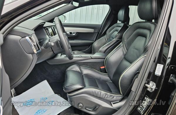 Black Volvo V90 2017 in Tallinn, with an engine capacity of 2.00 L and mileage of 226 thousand km for 14790 €, photo 10 on AUTOMOTO.COM.LV