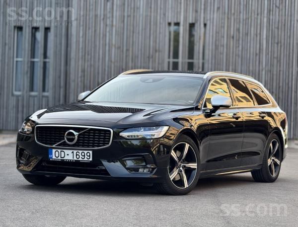 Black Volvo V90 2018 in Riga, with an engine capacity of 2.00 L and mileage of 152 thousand km for 21500 €, photo 2 on AUTOMOTO.COM.LV
