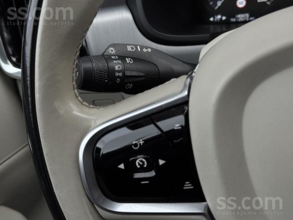 Melns Volvo V90 2018 Valmiera, ar dzinēja tilpumu 2.00 L un nobraukumu 140 tūkst. km par 20900 €, foto 11 vietnē AUTOMOTO.COM.LV