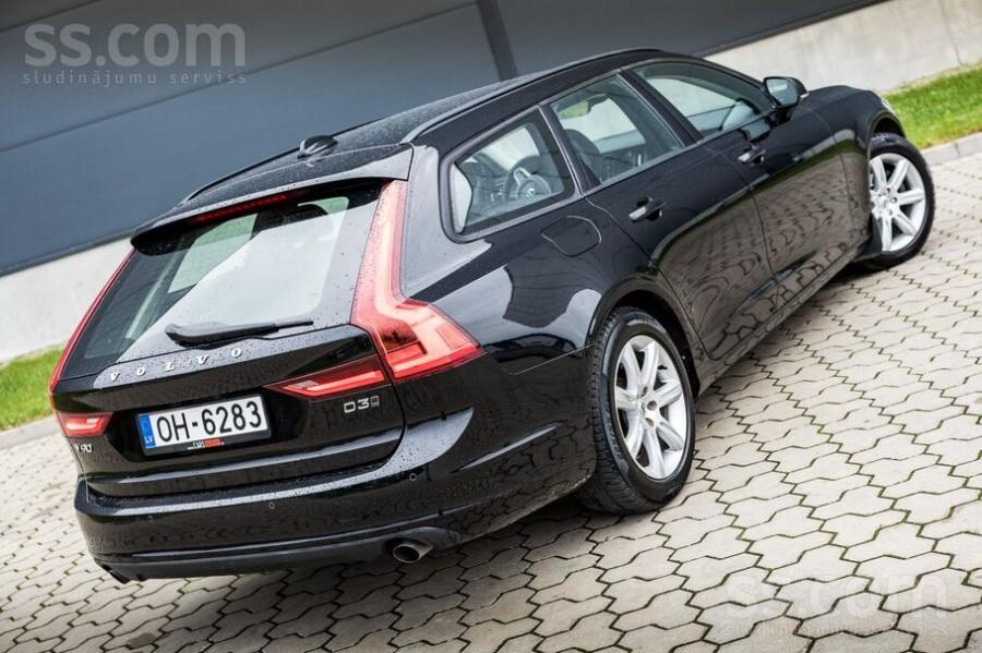 Melns Volvo V90 2018 Rīga, ar dzinēja tilpumu 2.00 L un nobraukumu 263 tūkst. km par 14990 €, foto 9 vietnē AUTOMOTO.COM.LV