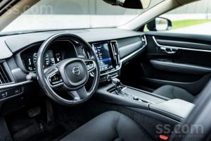 Melns Volvo V90 2018 Rīga, ar dzinēja tilpumu 2.00 L un nobraukumu 263 tūkst. km par 14990 €, foto 12 vietnē AUTOMOTO.COM.LV