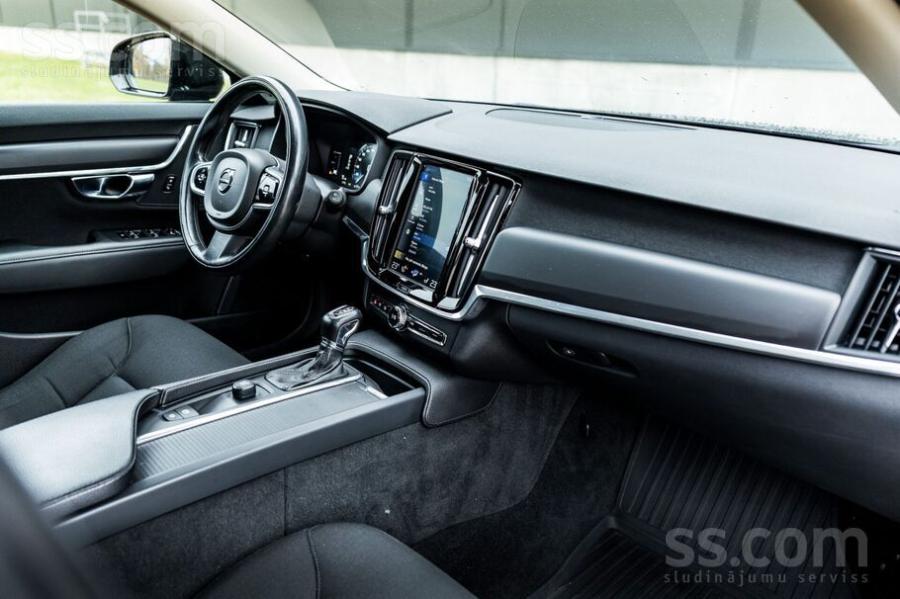 Melns Volvo V90 2018 Rīga, ar dzinēja tilpumu 2.00 L un nobraukumu 263 tūkst. km par 14990 €, foto 13 vietnē AUTOMOTO.COM.LV