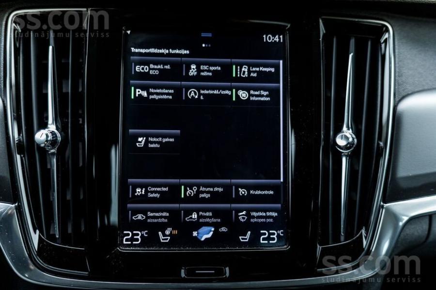 Melns Volvo V90 2018 Rīga, ar dzinēja tilpumu 2.00 L un nobraukumu 263 tūkst. km par 14990 €, foto 23 vietnē AUTOMOTO.COM.LV