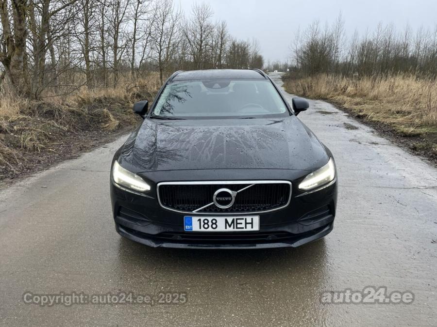 Melns Volvo V90 2018 Tallina, ar dzinēja tilpumu 2.00 L un nobraukumu 426 tūkst. km par 10900 €, foto 1 vietnē AUTOMOTO.COM.LV