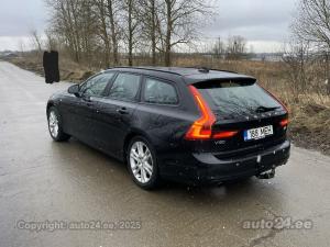 Melns Volvo V90 2018 Tallina, ar dzinēja tilpumu 2.00 L un nobraukumu 426 tūkst. km par 10900 €, foto 4 vietnē AUTOMOTO.COM.LV