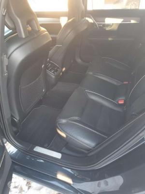 Black Volvo V90 2018 in Vilnius, with an engine capacity of 1.97 L and mileage of 201 thousand km for 17600 €, photo 12 on AUTOMOTO.COM.LV