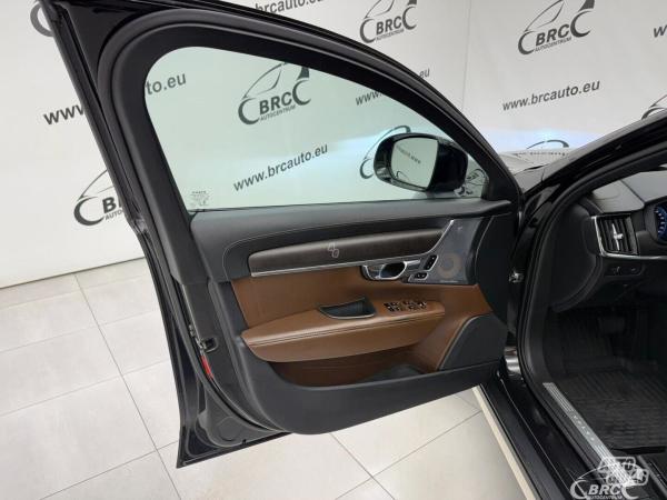 Black Volvo V90 2018 in Avizieniai, with an engine capacity of 2.00 L and mileage of 159 thousand km for 25000 €, photo 7 on AUTOMOTO.COM.LV