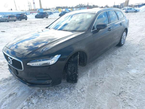 Black Volvo V90 2018 in Panevezys, with an engine capacity of 1.97 L and mileage of 333 thousand km for 11750 €, photo 1 on AUTOMOTO.COM.LV
