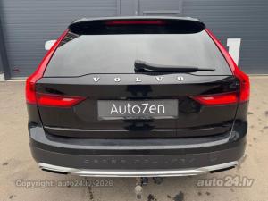 Black Volvo V90 2018 in Tallinn, with an engine capacity of 2.00 L and mileage of 390 thousand km for 13495 €, photo 5 on AUTOMOTO.COM.LV