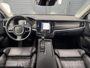 Black Volvo V90 2018 in Tallinn, with an engine capacity of 2.00 L and mileage of 390 thousand km for 13495 €, photo 14 on AUTOMOTO.COM.LV