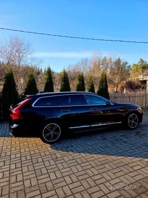 Melns Volvo V90 2018 Tallina, ar dzinēja tilpumu 2.00 L un nobraukumu 147 tūkst. km par 25500 €, foto 4 vietnē AUTOMOTO.COM.LV
