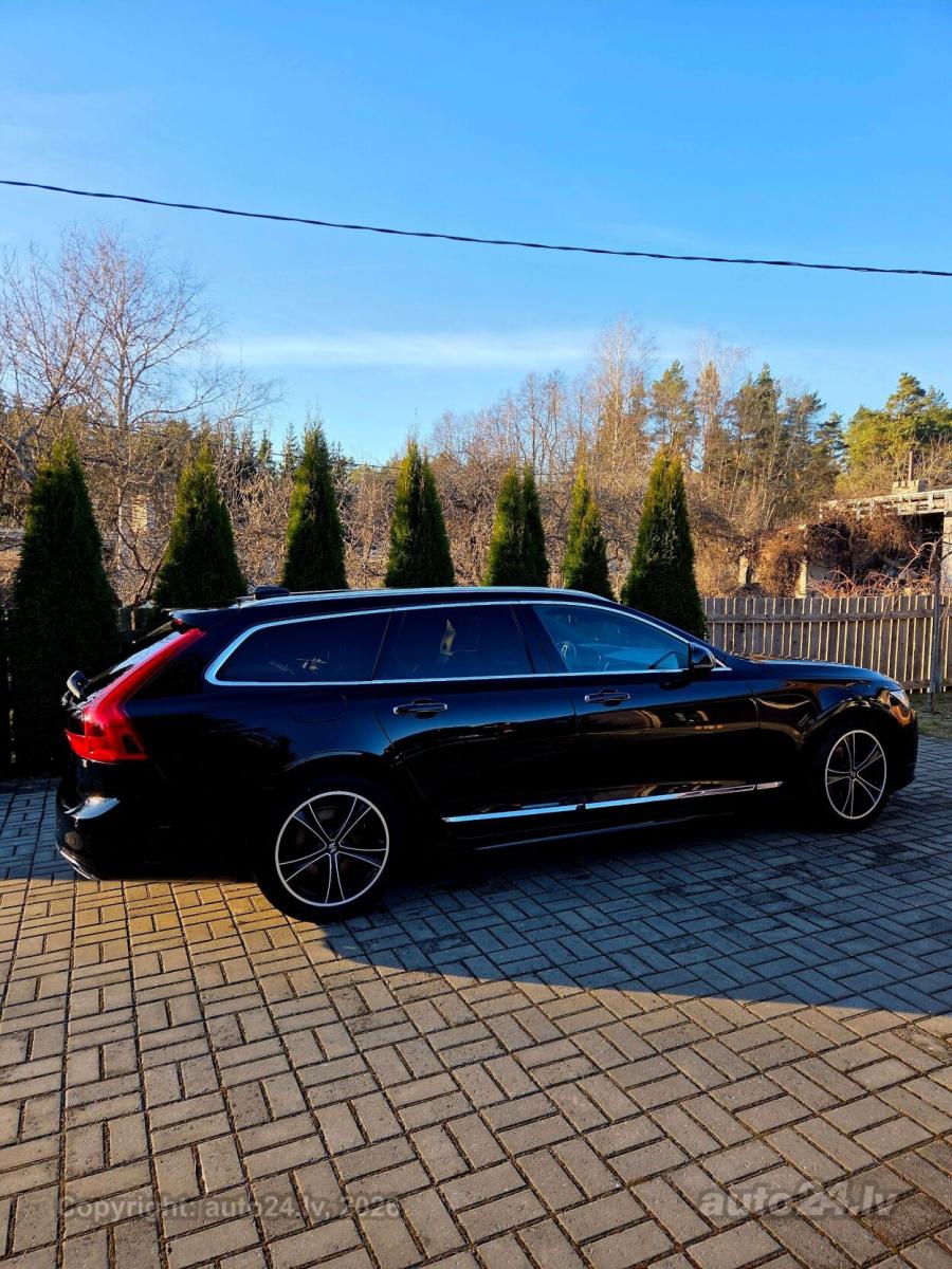 Melns Volvo V90 2018 Tallina, ar dzinēja tilpumu 2.00 L un nobraukumu 147 tūkst. km par 25500 €, foto 4 vietnē AUTOMOTO.COM.LV