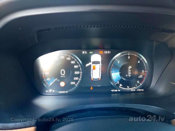 Melns Volvo V90 2018 Tallina, ar dzinēja tilpumu 2.00 L un nobraukumu 147 tūkst. km par 25500 €, foto 11 vietnē AUTOMOTO.COM.LV