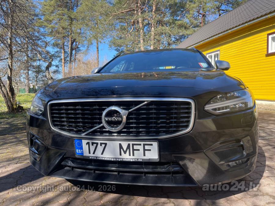 Black Volvo V90 2018 in Tallinn, with an engine capacity of 2.00 L and mileage of 261 thousand km for 18400 €, photo 1 on AUTOMOTO.COM.LV