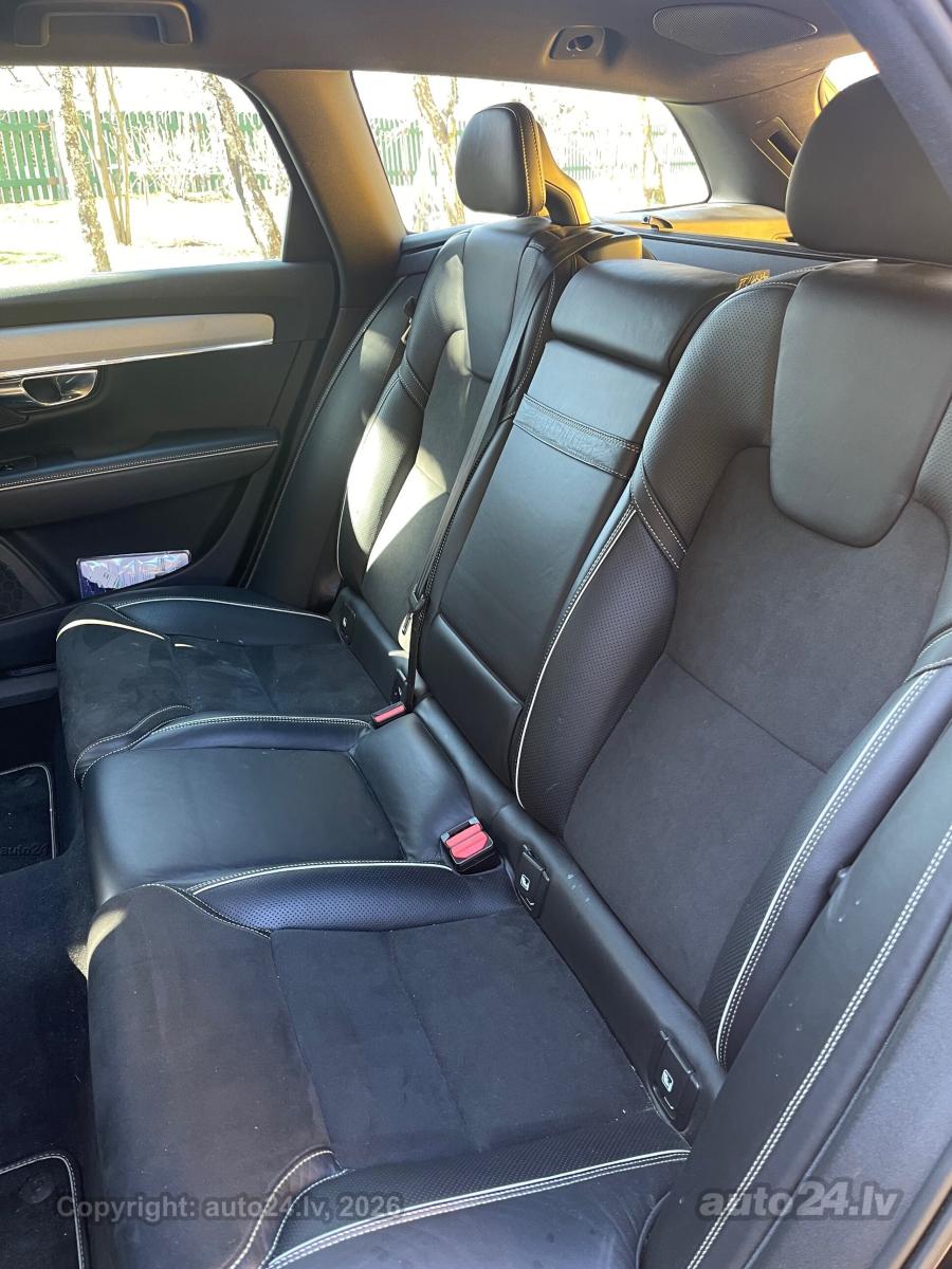 Black Volvo V90 2018 in Tallinn, with an engine capacity of 2.00 L and mileage of 261 thousand km for 18400 €, photo 7 on AUTOMOTO.COM.LV