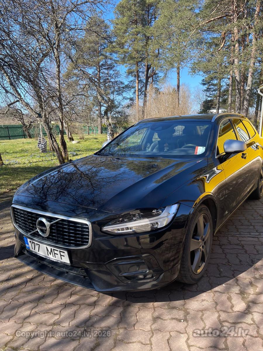 Black Volvo V90 2018 in Tallinn, with an engine capacity of 2.00 L and mileage of 261 thousand km for 18400 €, photo 11 on AUTOMOTO.COM.LV