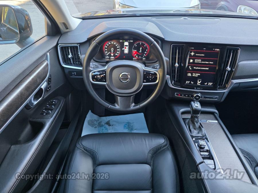 Melns Volvo V90 2018 Tallina, ar dzinēja tilpumu 2.00 L un nobraukumu 241 tūkst. km par 17790 €, foto 14 vietnē AUTOMOTO.COM.LV