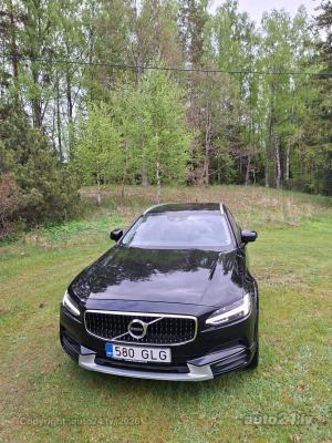 Black Volvo V90 2018 in Tartu, with an engine capacity of 2.00 L and mileage of 183 thousand km for 20900 €, photo 3 on AUTOMOTO.COM.LV