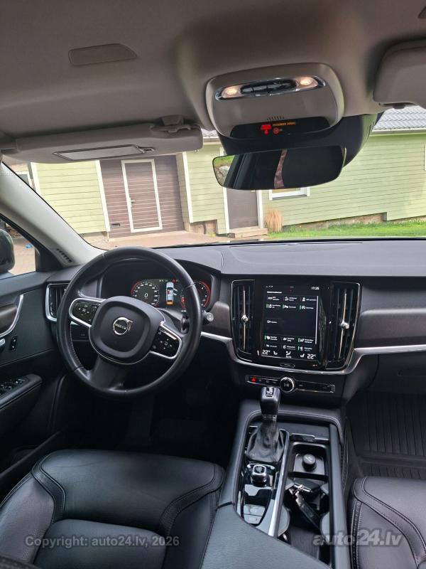 Melns Volvo V90 2018 Tartu, ar dzinēja tilpumu 2.00 L un nobraukumu 183 tūkst. km par 20900 €, foto 10 vietnē AUTOMOTO.COM.LV