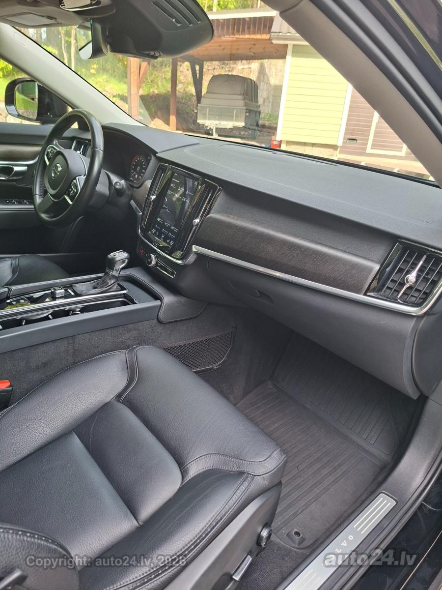 Black Volvo V90 2018 in Tartu, with an engine capacity of 2.00 L and mileage of 183 thousand km for 20900 €, photo 13 on AUTOMOTO.COM.LV