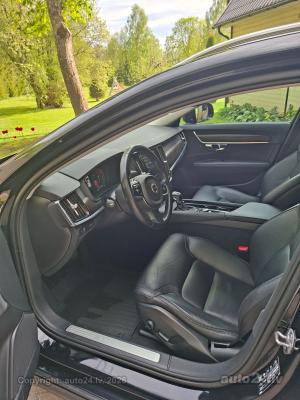 Black Volvo V90 2018 in Tartu, with an engine capacity of 2.00 L and mileage of 183 thousand km for 20900 €, photo 17 on AUTOMOTO.COM.LV