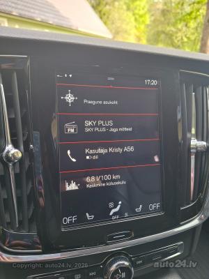 Black Volvo V90 2018 in Tartu, with an engine capacity of 2.00 L and mileage of 183 thousand km for 20900 €, photo 19 on AUTOMOTO.COM.LV