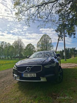 Black Volvo V90 2018 in Tartu, with an engine capacity of 2.00 L and mileage of 183 thousand km for 20900 €, photo 20 on AUTOMOTO.COM.LV